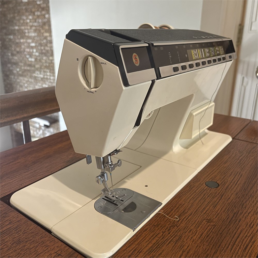 Blazing Auctions - Vtg Singer Athena 2000 Sewing Machine Cabinet