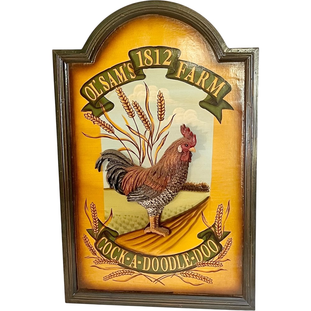 Blazing Auctions - Vtg Wooden Farm Plaque w/ Raised Resin Rooster