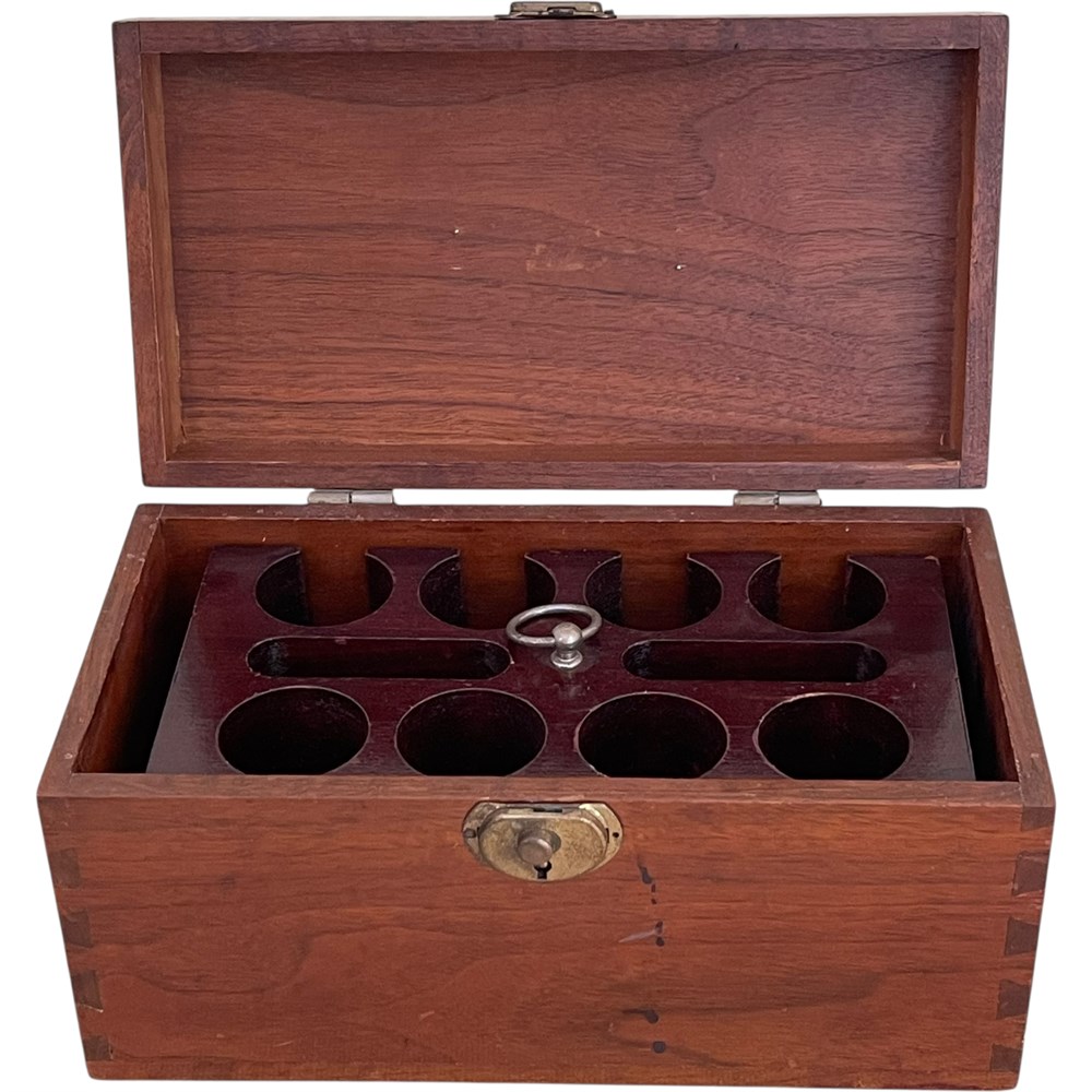 Blazing Auctions - Vtg Wooden Poker Chip Caddy Box