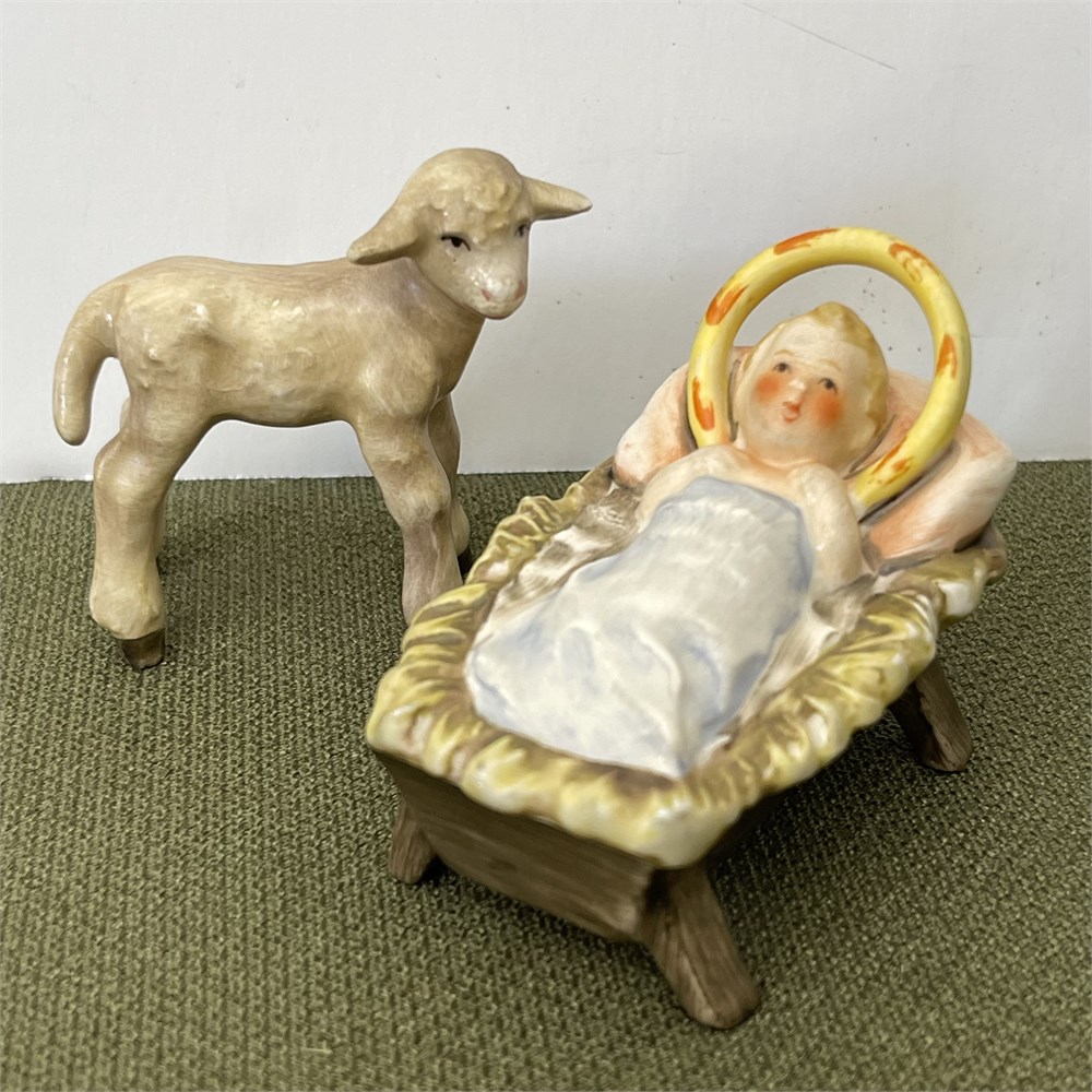 Blazing Auctions - 1960 Goebel Hummel Nativity Baby Jesus in Manger ...