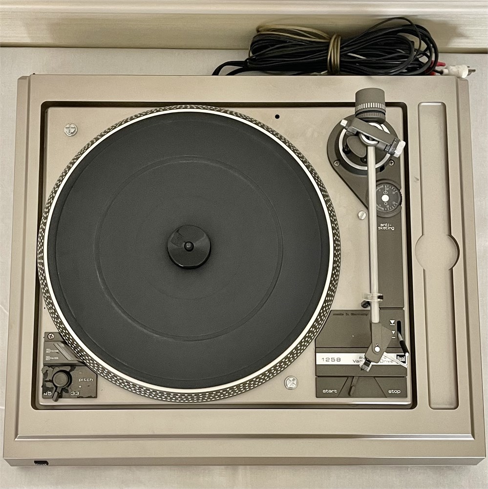 Blazing Auctions - Dual CS 1258 Automatic Vario Belt Drive Turntable