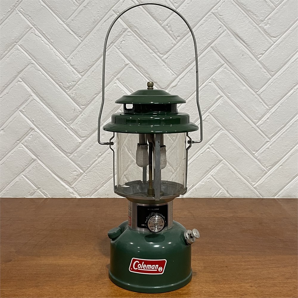 Blazing Auctions - Coleman Vtg. Propane Double Mantle Lantern w ...