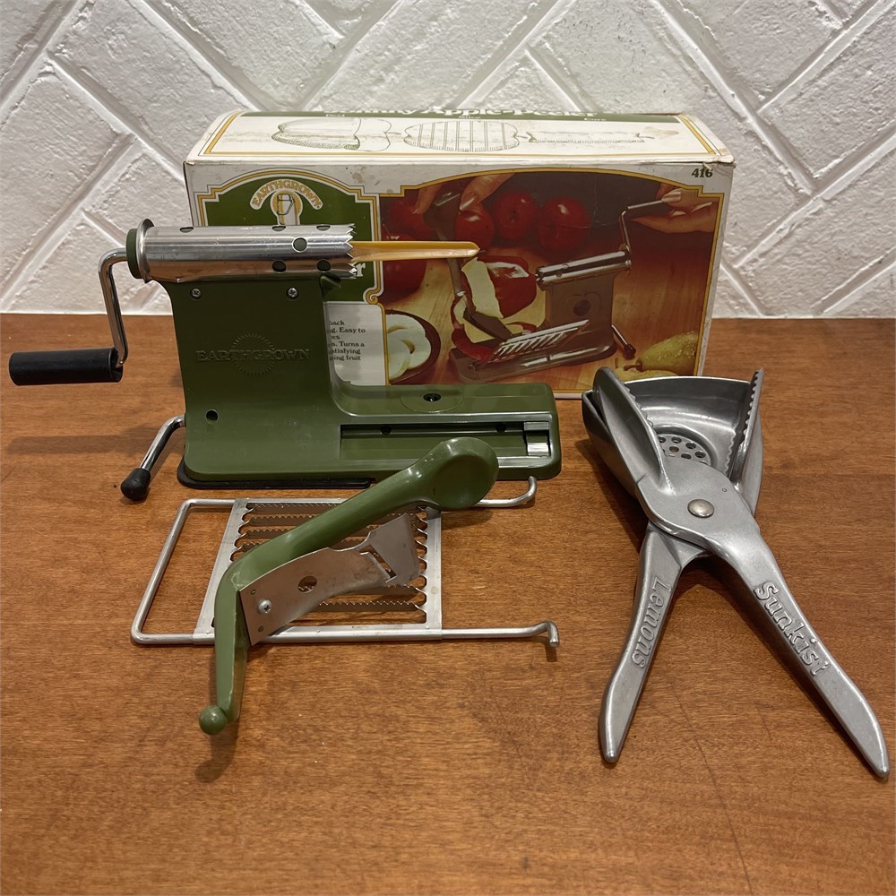 Blazing Auctions - Vtg Earthgrown Johnny Apple-Peeler & Sunkist Lemon ...