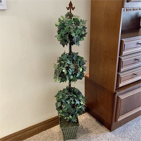 Blazing Auctions - Triple Ball Topiary with Fleur De Lis Decorative ...